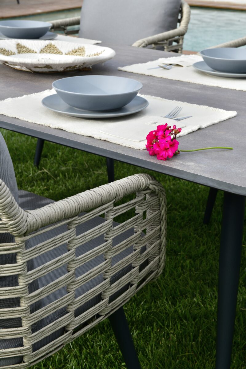 What is the KonMari Method and How You Can Use It to Style Your Patio ...